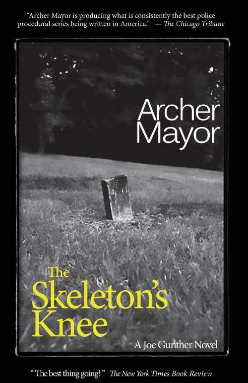 タイトル: Skeleton's Knee著者: Archer Mayor出版社: AMPress出版日: 2007年01月01日古本非常に良い。端が少し摩耗しているが、汚れのないきれいな本。製本状態は良好。ダスト ジャケットが付属している...