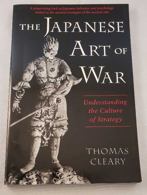 タイトル: Japanese Art of War著者: Thomas Cleary出版社: Shambhala出版日: 1992年01月08日古本非常に良い。端が少し摩耗しているが、汚れのないきれいな本。製本状態は良好。ダスト ジャケット...