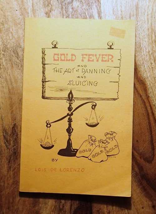 タイトル: Gold Fever and the Art of Panning and Sluicing著者: Lois De Lorenzo出版社: Gem Guides Book Co出版日: 1978年06月06日古本ほぼ新品。傷みが...