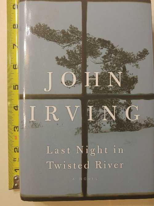 タイトル: Last Night in Twisted River著者: John Irving出版社: Random House出版日: 2009年11月09日古本非常に良い。端が少し摩耗しているが、汚れのないきれいな本。製本状態は良好。...