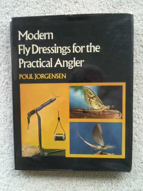タイトル: Modern Fly Dressings for the Practical Angler著者: Poul Jorgensen出版社: Winchester Press出版日: 1976年07月02日古本良い。端の摩耗が中程度。...