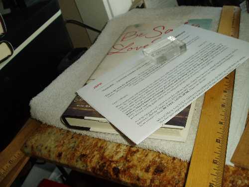 タイトル: Be Safe, Love Mom: A Military Mom's Stories of Courage, Comfort, and Surviving Life on the Home Front著者: Elaine Lo...