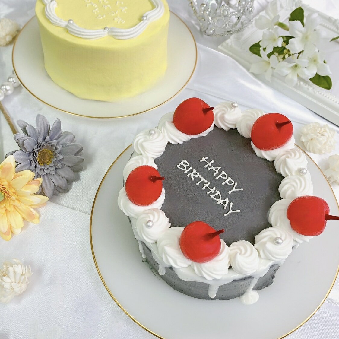 商品情報名称ドリップチェリーケーキ原材料名小麦粉・砂糖・バター・マーガリン・乾燥卵白・塩・卵・水飴・油脂加工食品・でん粉(遺伝子組み換えでない・糊料(アラビアガム)・ブドウ糖・いちご・マルチトール・レモン果汁・加糖ぶどう糖液糖・ブランデー・...