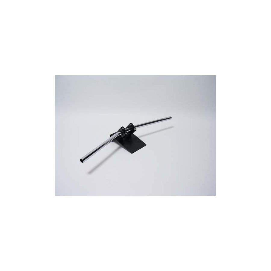 メーカー名：アルキャンハンズメーカー品番：D00010Cタイプ：クレッシェントバー色[カラー]：メッキ材質[素材]：スチールハンドル径：22.2◆｢画一的なポジションでは満足出来ない｣◆アルキャンハンズのハンドルは汎用設計で多くの車体に対応...