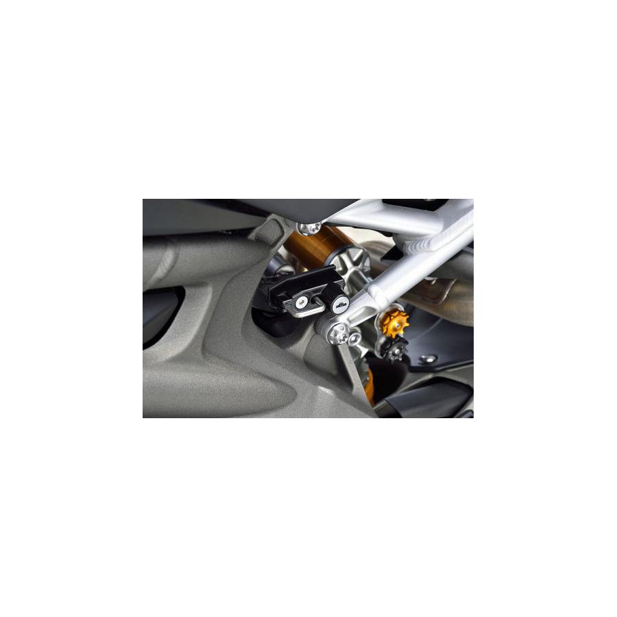メーカー名：ベビーフェイスメーカー品番：009-LCT06BK適合情報：トライアンフ[TRIUMPH] SPEED TRIPLE T1050 [スピードトリプルT1050] 18-19色[カラー]：ブラック材質[素材]：アルミ合金削り出し