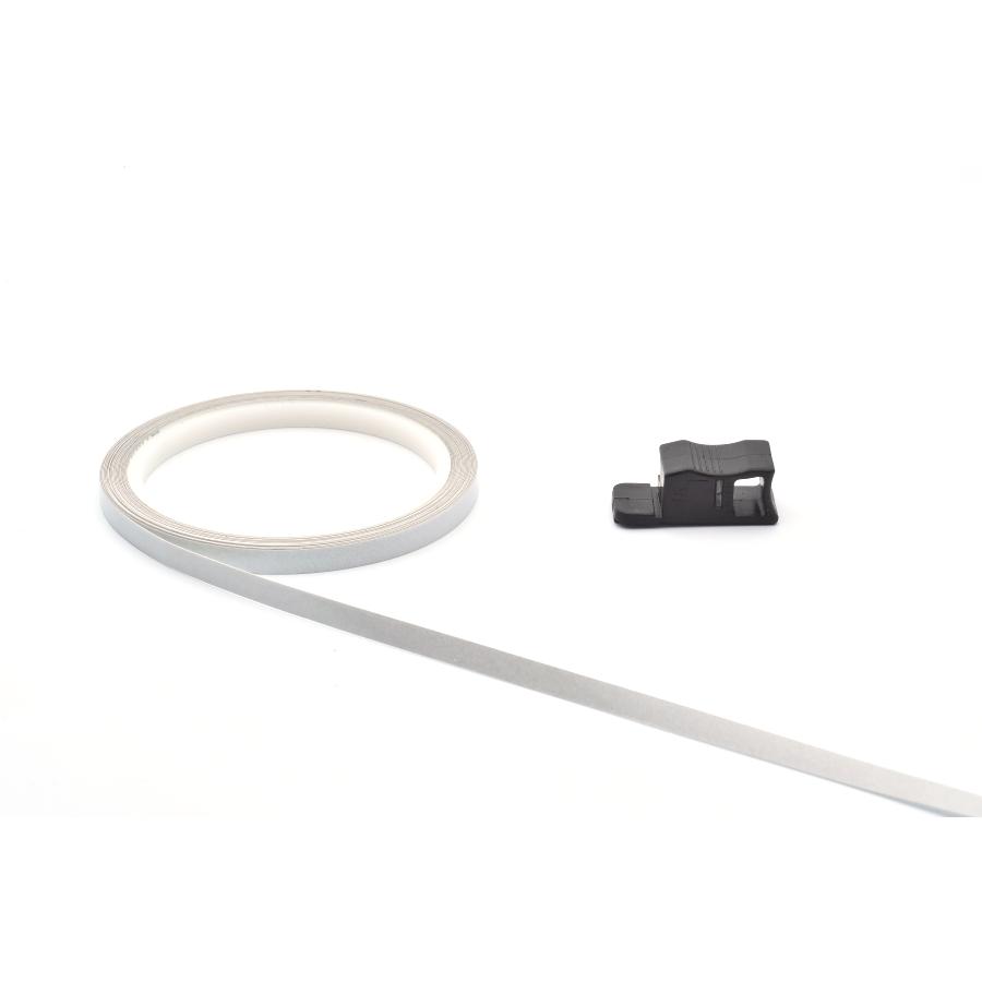 メーカー名：プリントメーカー品番：RSWP販売備考：取付け用の治具が付属します。色[カラー]：ホワイト材質[素材]：PVCサイズ：幅：7mmx全長：6m(16から18インチホイールの1台分（前後ホイール左右）相当に対応する長さ）タイプ：反射...
