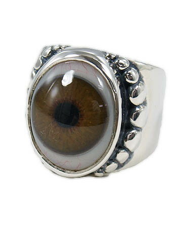 商品詳細 義眼リングは魂へと誘う扉と言われ、幸運を呼ぶお守りのリングとして人気があります。まさにスピリチュアルで不思議なアイテム。古き盟友の方々からは最高のリングとも言われていますよ♪義眼の色は他にも青、黄、赤、橙、緑などが御座います。他に...