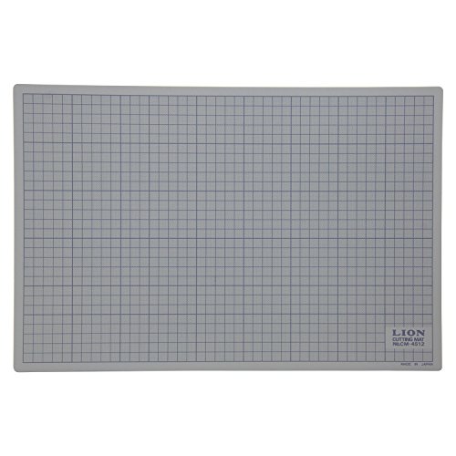 灰/黒/450×300mm/25671-CM-4512・Size:450×300mmColor:灰/黒・パッケージ個数:1・【材質】再生PVC樹脂製・【厚み】3mm・【サイズ】450×300mm・【色】灰/黒強靭な構造の再生PVC樹脂を使用...