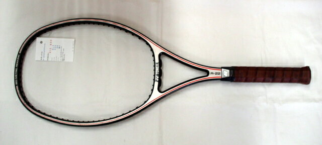 【商品名】 R−22リミテッドエディション【メーカー】 ヨネックス【グリップサイズ】 SL3【重量（実測値）】 326g【フレックス（実測値）】 56【程度】 C:傷あり【付属品】 ケース【商品No.】 D-1077※重量・フレックスに関し...