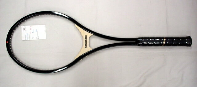 【商品名】 グラファイト002【メーカー】 その他メーカー【グリップサイズ】 4【重量（実測値）】 329g【程度】 SS:新品【付属品】 ケース【商品No.】 D-1538※重量・フレックスに関しましては実測値となります。懐かしいカワサキ...