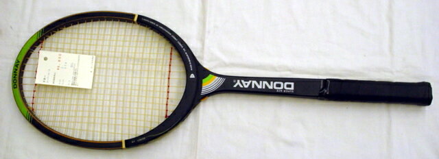 【商品名】 スーパーエース【メーカー】 その他メーカー【グリップサイズ】 2【重量（実測値）】 374g【程度】 B:少し傷あり【商品No.】 C-10488※重量・フレックスに関しましては実測値となります。懐かしいドネーのウッドラケット。...