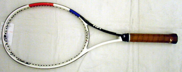 【商品名】 TF40　305　18M【メーカー】 その他メーカー【グリップサイズ】 2【重量（実測値）】 312g【フレックス（実測値）】 67【程度】 BB:多少傷あり【商品No.】 C-11914※重量・フレックスに関しましては実測値と...