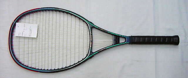 【商品名】 HIPO21【メーカー】 その他メーカー【グリップサイズ】 2【重量（実測値）】 337g【程度】 A:フレームに殆ど傷なし【商品No.】 B-13774※重量・フレックスに関しましては実測値となります。重量はストリング込の数値...