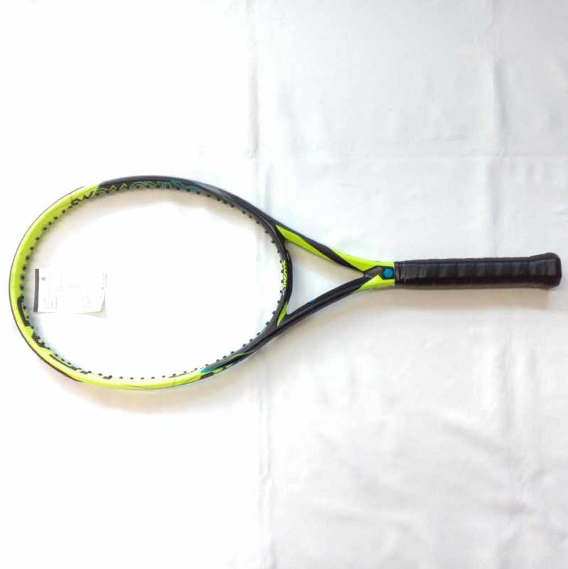 革新的テクノロジー”グラフィンタッチ”と、ダイナミックなフレームを備え たエクストリームMPは、究極のスピン力とパワーを実感できるラケット です。【商品名】 グラフィンタッチエクストリームMP【メーカー】 ヘッド【フェイスサイズ】 100平...