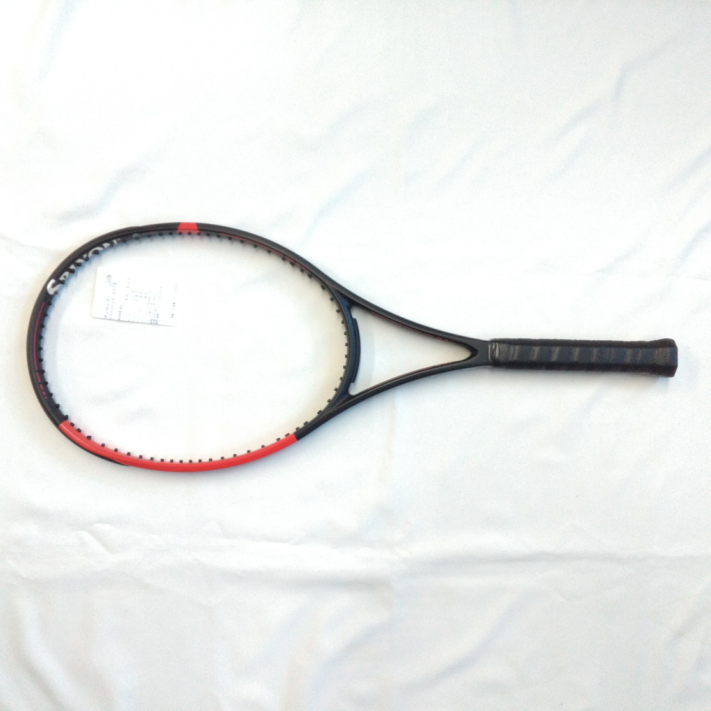 軽量コントロールモデルです。【商品名】 CX200LS　2018【メーカー】 ダンロップ【フェイスサイズ】 98平方インチ【フレーム長】 27インチ【推奨テンション】 45〜65lbs【定価】 33,000円【グリップサイズ】 2【重量（実...