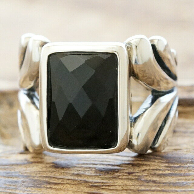 レビューを書いて　緑花堂5％OFFクーポンGET！レビューを書いたらメールでお知らせくださいねTJK(ティージェーケー) 1980年創業のシルバーアクセサリーの老舗ファクトリー。 その長い歴史の中から培われた技術の中から数多くの作品が生み出...