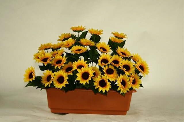商品型番：MRS08-03109 商品名：ひまわりプランター 商品内容：85cmW 60cmH 店舗装飾:夏の装飾品:ヒマワリ 用途：造花 フェイクグリーン 人工植物 デコレーション 店舗装飾 飾り 飾りつけ 飾り付け 装飾 サンフラワー ...