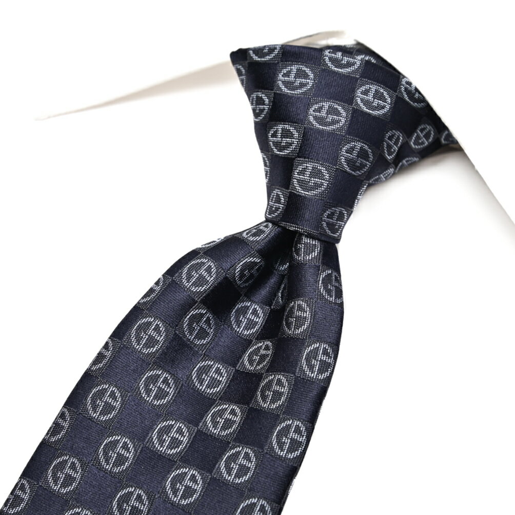 DETAIL商品データGIORGIO ARMANI / ジョルジオアルマーニジーンズ、エンポリオ、コッツォーニなど多岐に渡るコレクションの中で最もたる位置に属するファーストラインより、ネクタイがエントリー。素材の良さと端正なシルエットで魅せ...