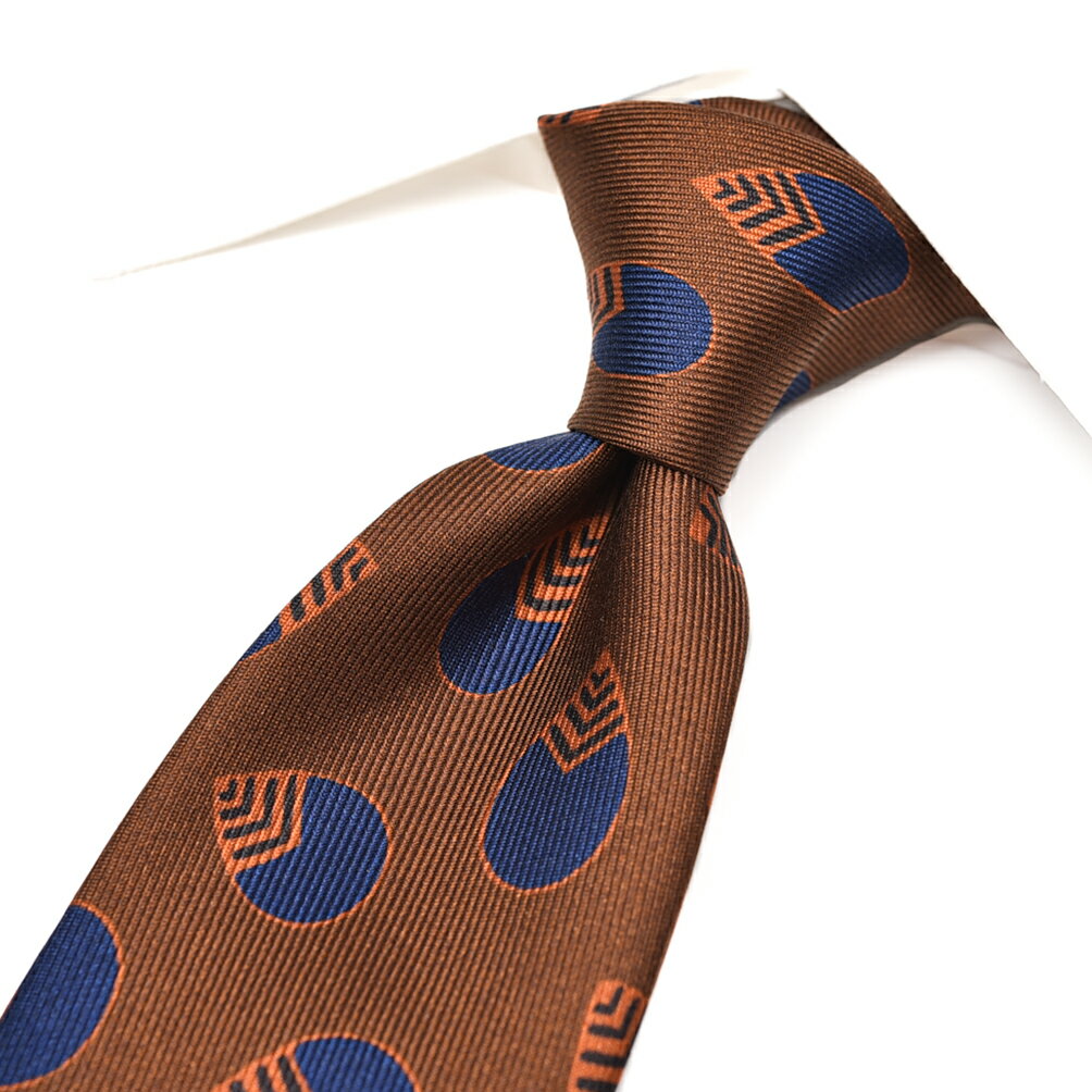 DETAIL商品データBARBA / バルバBARBA（バルバ）は、1988年にアントニオ・バルバ氏によって創業されたシャツブランド。ブランドの基礎となっているのは、「古代ナポリの仕立て (l'antica sartoria Napolet...