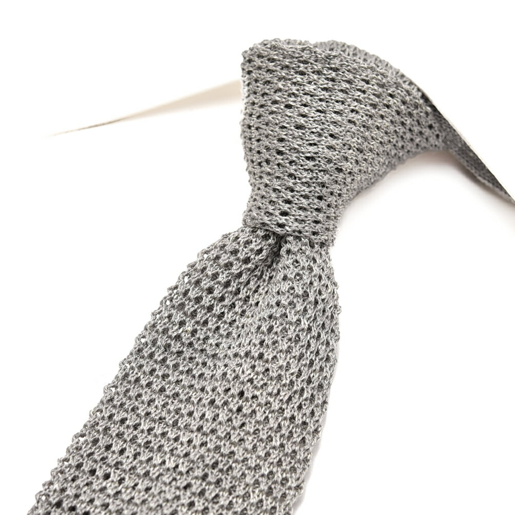 DETAIL商品データBARBA / バルバBARBA（バルバ）は、1988年にアントニオ・バルバ氏によって創業されたシャツブランド。ブランドの基礎となっているのは、「古代ナポリの仕立て (l'antica sartoria Napolet...