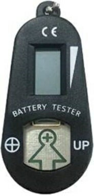 補聴器電池の残量を確認するチェッカーです。 *26年4月　仕様変更あり 補聴器用電池チェッカー 【使用方法】 1.電池チェッカーの上部が電池残量を表示する液晶画面で、下部が電池をのせて計測する盤面になっています。 2.まず計測する盤面に、電...