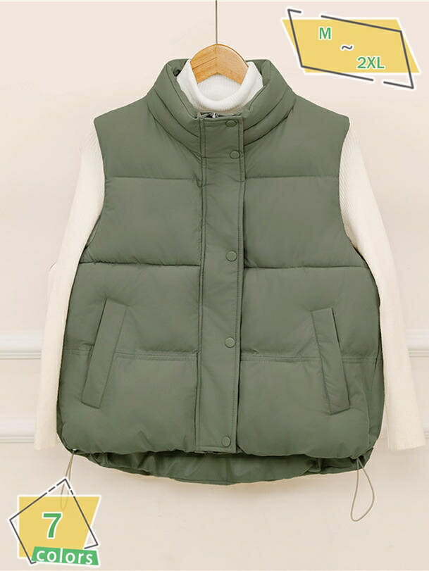表地：ポリエステルメイン素材：ポリエステル●スタンドカラー暖かい中綿ベストポケット付きショート丈 ダウンジャケットノースリーブ ダウンベスト が新登場。 　※ パッケージ内容はベストのみで、他のアクセサリーなどは含まれていません。●大人っぽ...