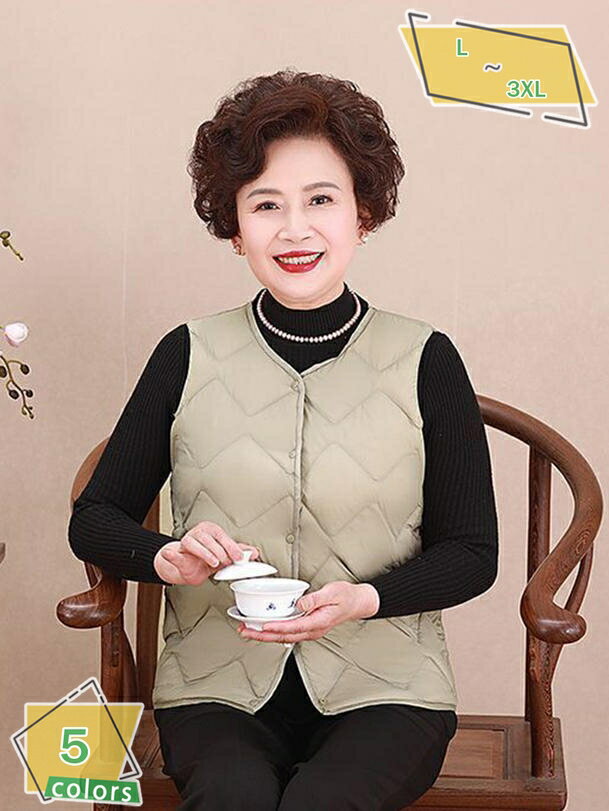 表地：ポリエステルメイン素材：ポリエステル●[開閉] ジップ式 。 　ノーカラーダウンベスト♪ 重さを感じない超軽量のダウンベスト♪ ※ パッケージ内容はベストのみで、他のアクセサリーなどは含まれていません。●軽くて保温性にも優れダウンベス...