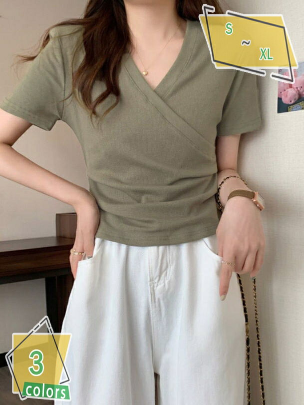 表地：綿、ポリエステルメイン素材：コットン、ポリエステル全体が定番な無地デザイン上に、パンツやスカートと合わせて着てもボトムス選ばずに着まわしに使いやすい。短めの袖丈が腕の細部までスッキリと見せ、おしゃれな一面を持ち合わせた、ワードローブに...