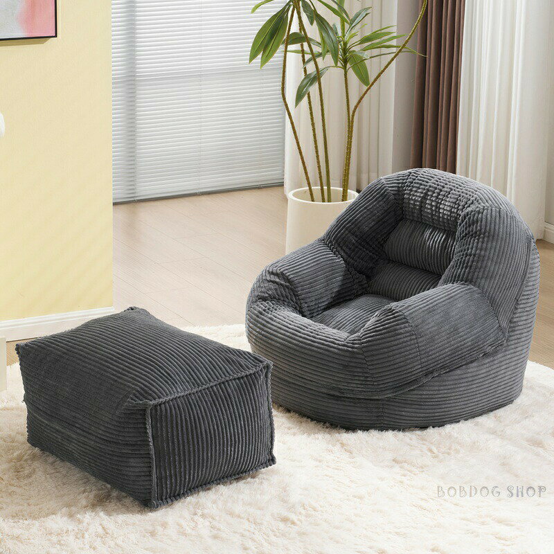 カテゴリBOBDOG SHOPへようこそ！ご愛顧いただきありがとうございます 商品特徴 【コンパクトで場所を取らないデザイン】 クッションソファは小さめのサイズで設計されており、リビングや寝室、ワークスペースなど、どんな場所にも無理なく設置...