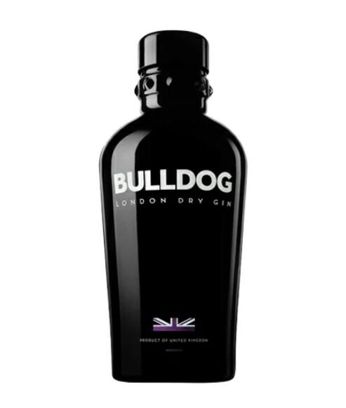 ブルドッグ ロンドン ドライジンは、2007年にニューヨークの起業家アンシュマン・ボーラ氏によって創設されたジンです。現代的で大胆な黒いボトルと、なめらかでバランスの取れた味わいが特徴で、世界55か国で親しまれています。 味わいと香り： ブ...