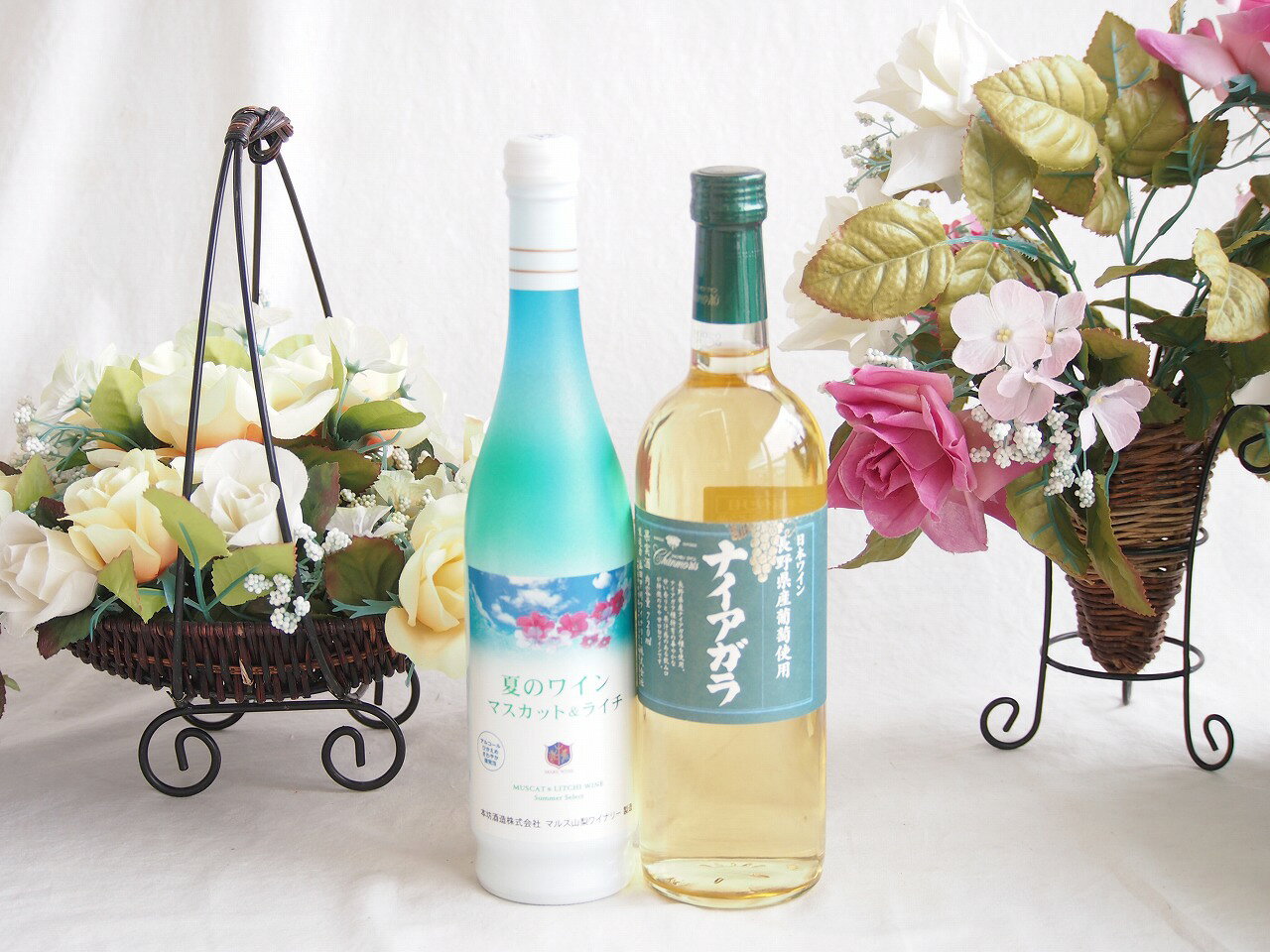 本坊酒造の「マルス山梨ワイナリー」が手がける、夏季限定のとても爽やかな**微発泡白ワイン**です。 夏の青空やエメラルドグリーンの海をイメージしたスタイリッシュなボトルに入っており、見た目からも涼しさを感じられる人気の一本です。具体的な特徴...