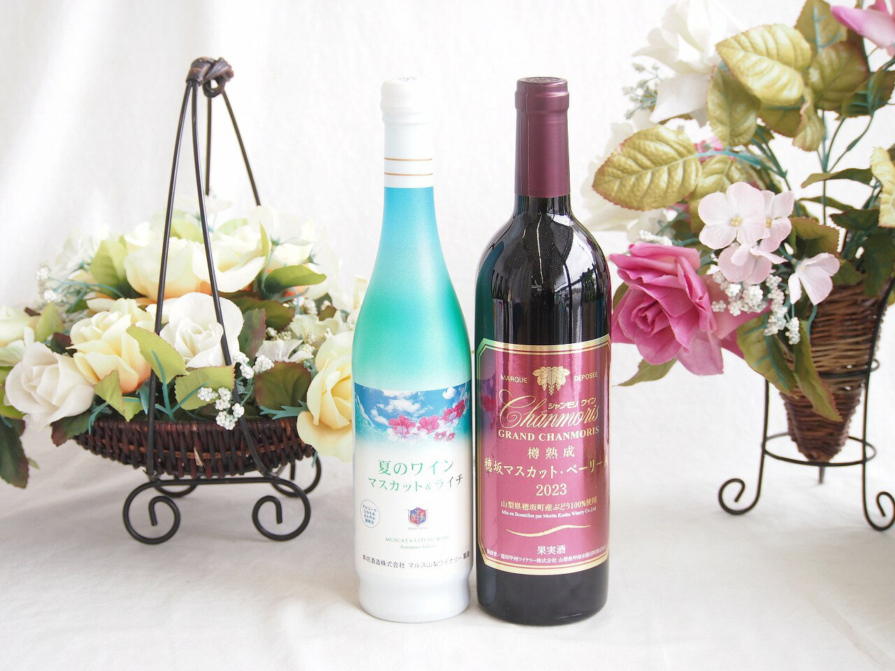 本坊酒造の「マルス山梨ワイナリー」が手がける、夏季限定のとても爽やかな**微発泡白ワイン**です。 夏の青空やエメラルドグリーンの海をイメージしたスタイリッシュなボトルに入っており、見た目からも涼しさを感じられる人気の一本です。具体的な特徴...