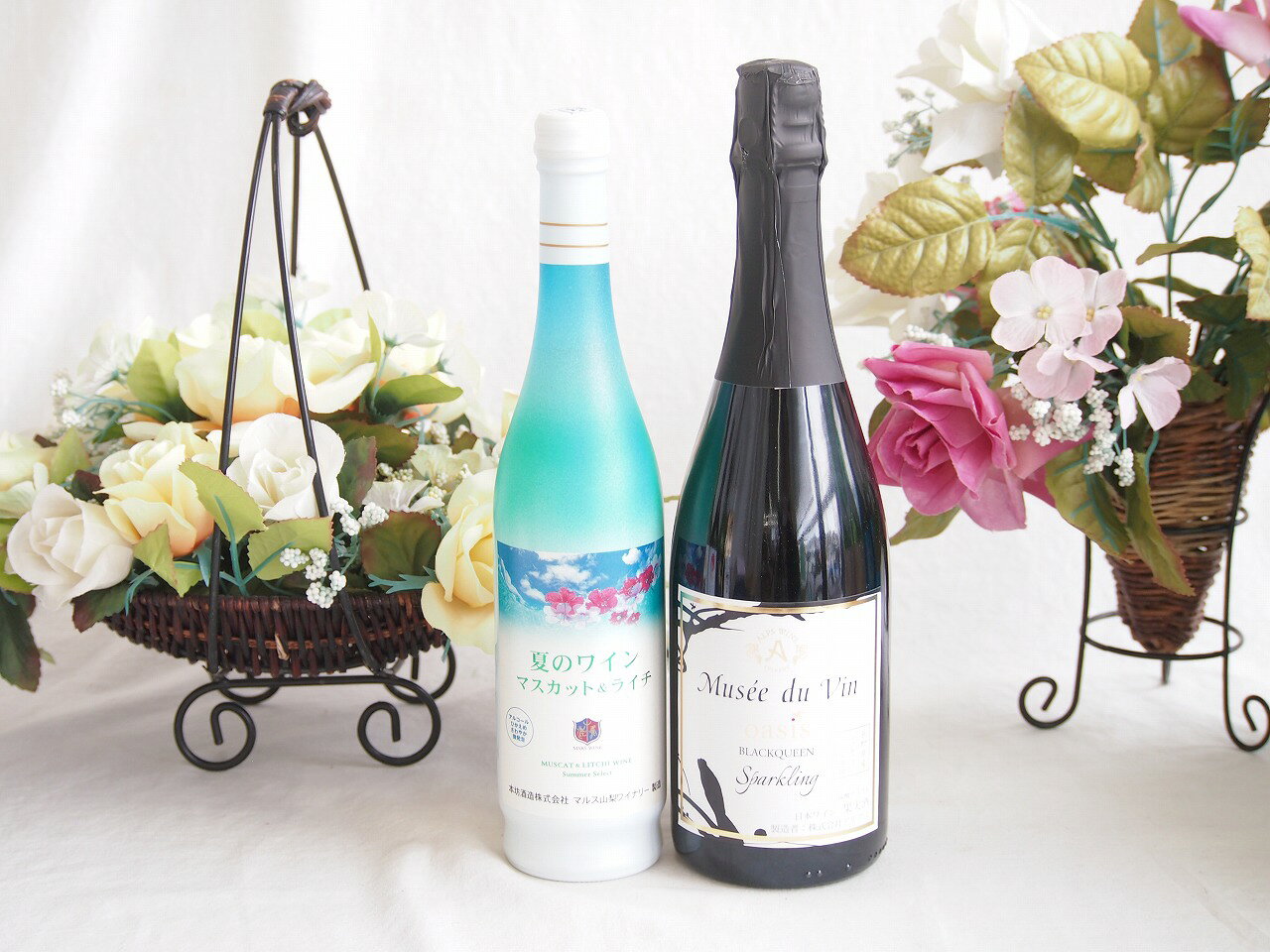 本坊酒造の「マルス山梨ワイナリー」が手がける、夏季限定のとても爽やかな**微発泡白ワイン**です。 夏の青空やエメラルドグリーンの海をイメージしたスタイリッシュなボトルに入っており、見た目からも涼しさを感じられる人気の一本です。具体的な特徴...