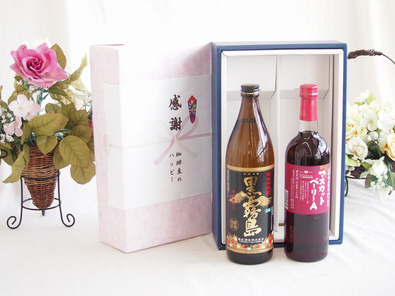 「クロキリ」の愛称で親しまれているこのお酒は、宮崎県の霧島酒造が作る、日本で最も有名な芋焼酎の一つです。その特徴を分かりやすくご紹介します。 最大の特徴は、大正時代の創業当時の製法を再現した「黒麹（くろこうじ）」仕込みであることです。 芋焼...