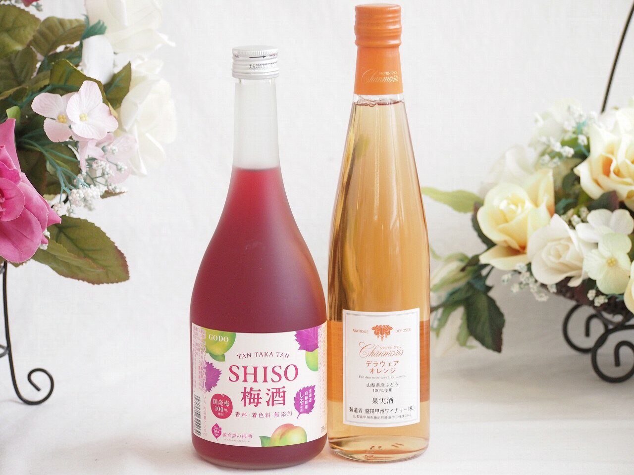 「鍛高譚の梅酒」は、「しそ焼酎 鍛高譚」に使用されている赤紫蘇と同じ原料を使用しています。 赤紫蘇抽出液と梅酒をブレンドした、香り高い赤紫蘇の風味と、梅酒のさわやかな味わいが楽しめる梅酒です。 液色のルビー色は紫蘇由来のものです。 香りは赤...