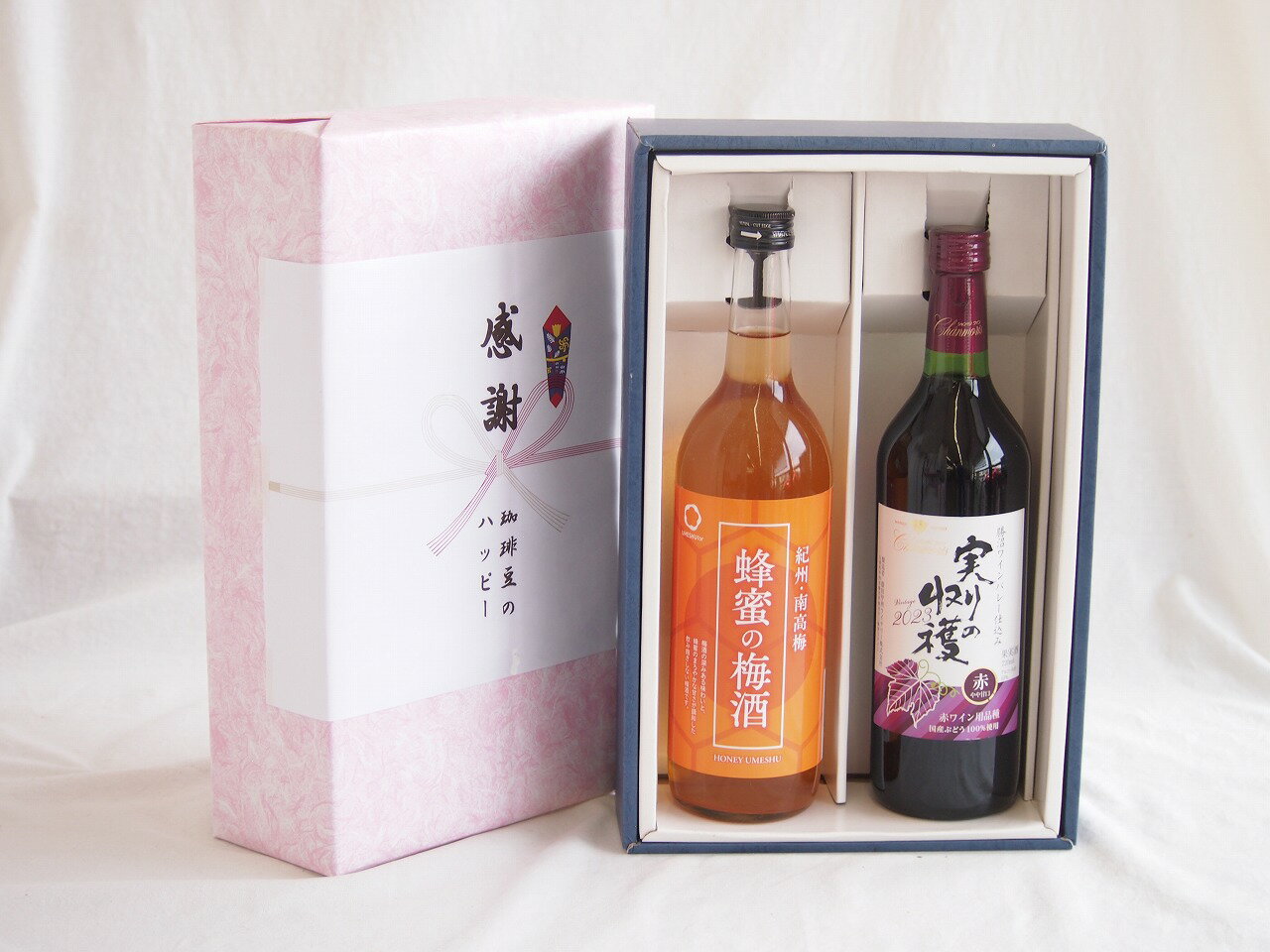 中野BCの蜂蜜梅酒は、和歌山産南高梅と国産蜂蜜が織りなす、まろやかで優しい味わいが特徴の梅酒です。アルコール度数は12度で、飲みやすく、老若男女に愛されているロングセラー商品ですよ。その調和の取れた甘みと酸味が魅力で、食前酒としても、ゆった...