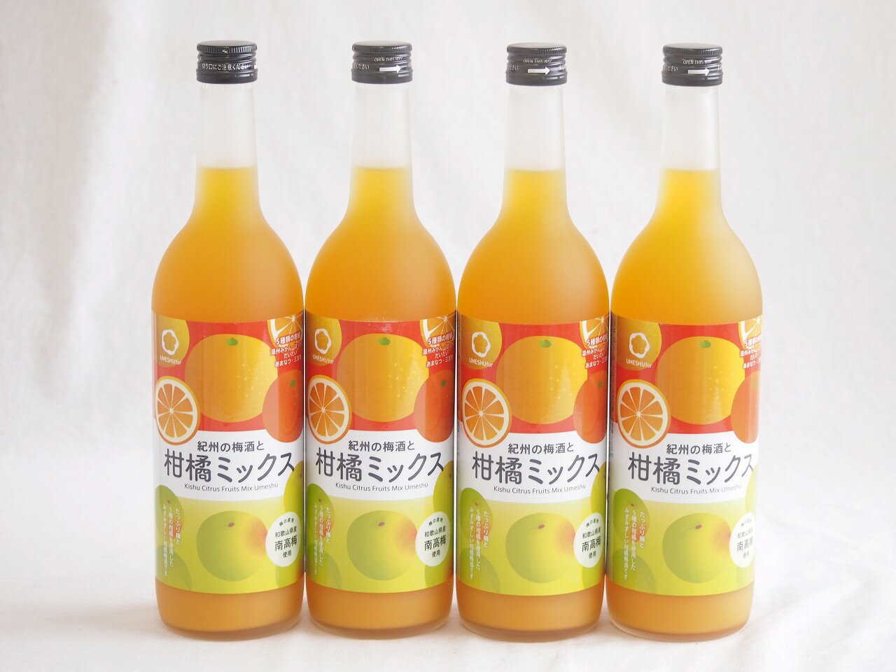 紀伊山脈と海に囲まれた温暖な気候で育った、地元ならではの新鮮な南高梅と柑橘類をふんだんに使用！数ある柑橘類の中でも、甘み・酸味・香りすべてのバランスにこだわり、和歌山県が生産量日本一である温州みかんを中心に、はっさく、だいだい、あまなつ、三...