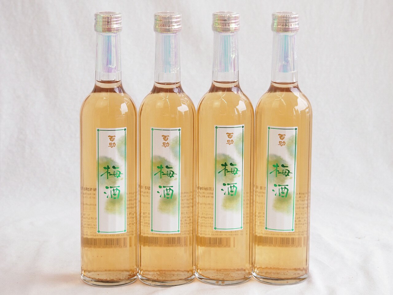 「百助梅酒」は、大分県の井上酒造が手掛ける梅酒です。アルコール度数は12%で、500mlのボトルで提供されています。この梅酒は、井上酒造の本格麦焼酎「百助」に南高梅を漬け込み、じっくりと熟成させたものです。特徴としては、梅の酸味とほど良い甘...