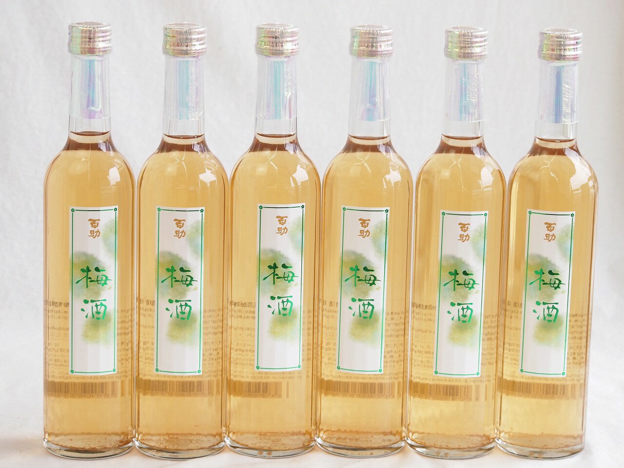 「百助梅酒」は、大分県の井上酒造が手掛ける梅酒です。アルコール度数は12%で、500mlのボトルで提供されています。この梅酒は、井上酒造の本格麦焼酎「百助」に南高梅を漬け込み、じっくりと熟成させたものです。特徴としては、梅の酸味とほど良い甘...