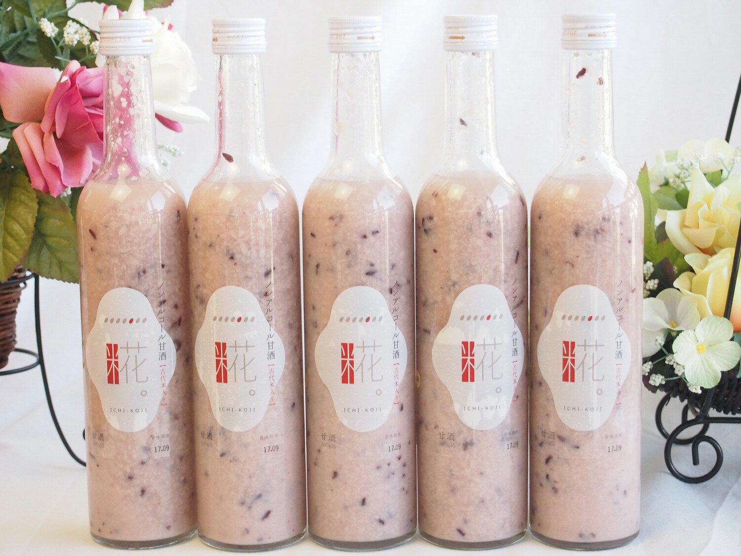 ■一糀。ノンアルコール甘酒　古代米入り　500g×1一糀。ノンアルコール甘酒【古代米入り】について「甘酒」は夏の季語で、江戸時代には夏バテを防ぐために飲まれていました。本品は、麹造りから蔵元に代々伝わる製法で造られております。砂糖を使用して...