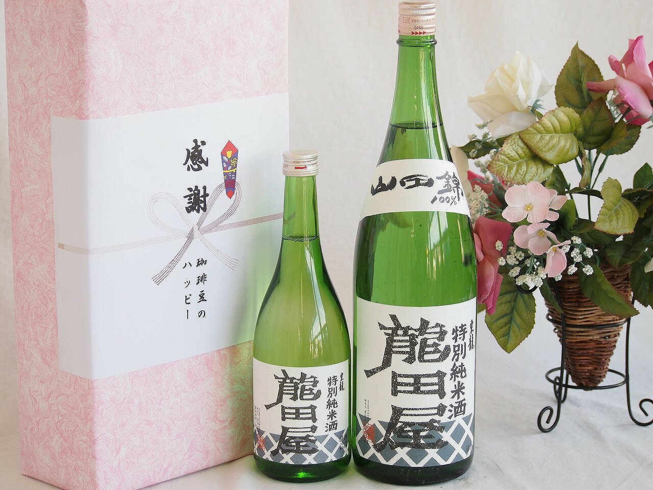 日本酒の中でも「地酒」とは、特定の地域で造られた、その土地ならではの日本酒のことを指します。地元の米や水を使い、その土地の風土や文化を活かした味わいが特徴です。地酒は、地域の食材や料理と合わせるとその魅力を一層引き立てます。また、地酒が造ら...