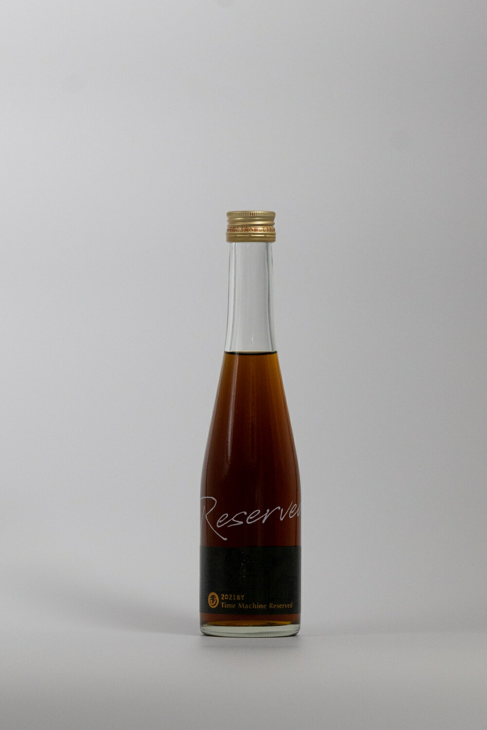 商品情報保存方法熟成日本酒はフレッシュなお酒より保存が容易ですが、紫外線を避け、なるべく振動のない場所での保管をおすすめします。低温で熟成されたお酒（低温熟成）は、ワインセラーや冷蔵庫の野菜室などで。常温で熟成されたお酒（常温熟成、スペシャ...