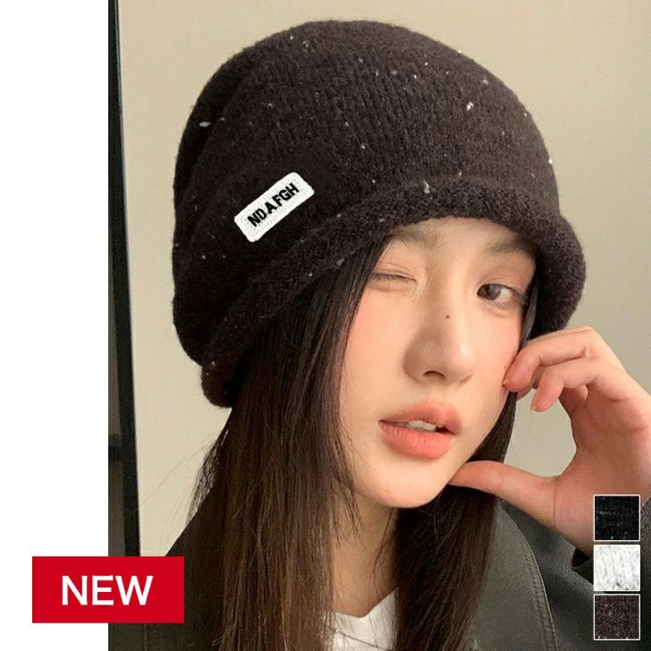 ニット帽子 ロゴ ニットビーニー 小顔ユニセックス 深め 防寒アイテム 黒 ボリューム感 旅行 レディース 可愛い ワッチキャップ 被りやすい ニット帽 韓国ファッション 大人カジュアル 秋冬帽子 折り返し 暖かい シンプルなロゴデザインが...