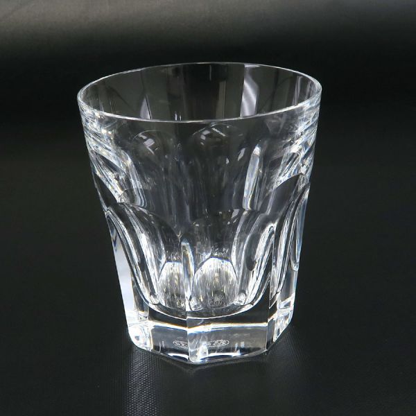 ■詳細情報ブランドバカラ商品タイプ食器・陶器ランクA色無色備考サイズ：口径約8.5cm高さ約9.6cm※お箱無しの為、商品本体のみの発送となります。■当店の程度説明■コメントバカラ アルクール タンブラーバカラのアルクール タンブラーのご紹...