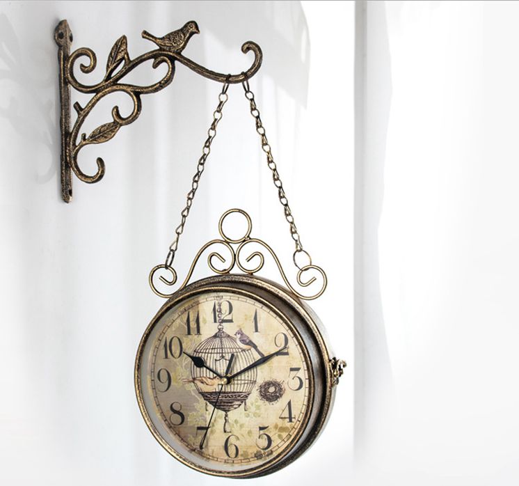 サイズ :8インチ直径約:19.5cm、奥行き:8.5cm材質 :スチール(紛体塗装)、ガラス(ネジは付属しません)この商品は簡単組立品なので、説明書が付属しません、ご了承ください。電池別売マンガン乾電池がおすすめです!おしゃれな外国の街並...