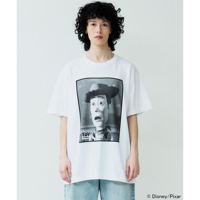 JOHNBULLオリジナルTシャツから【TOY STORY／トイストーリー】デザインが登場！！「ウッディ」「ロッツォ」「ウィージー」3種類のグラフィックデザインで展開！数量限定入荷の為、お早めにお買い求めください。 【デザインの特徴】・モノ...