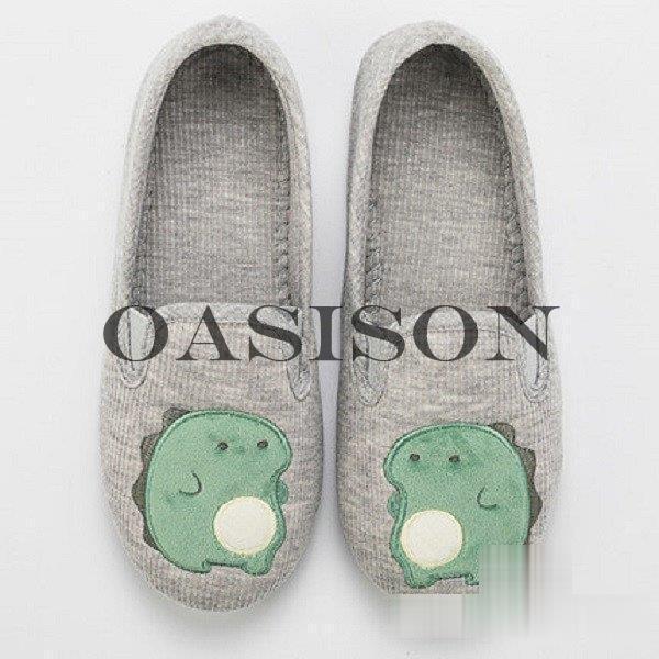 [サイズ]23.0cm23.5cm24.0cm24.5cm[カラー]ピンクグレー[素材/加工]本体：ポリエステル/ナイロン/ポリウレタン足底：プラスチック※サイズ表記は目安です。誤差はご了承ください。※モニター環境や生産の関係により写真と色...