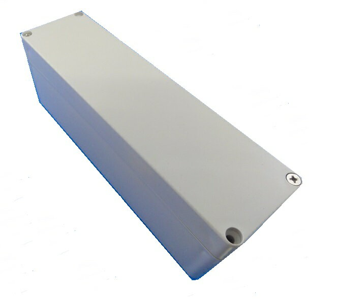 プラスチックケース・プラスチック筐体 ＜＜　物理的仕様　＞＞ 種類　　　　：プラスチックケース・プラスチック筐体 外形サイズ　；160×45×55（mm） 収容サイズ　：153×37×46（mm） 肉厚　　　　：3.5 外部取付足　：なし ...