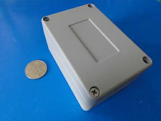 ＜片開鉄製ケース＞片開鉄製ケースA　66×98×48＜box-060＞ ＜＜　物理的仕様　＞＞ 外部　：66×98×48mm 内部　：62×93×32mm 内部ネジ6か所　ネジは付属しない　3mm ISOネジ 扉　　：肩開き　4か所締め　I...