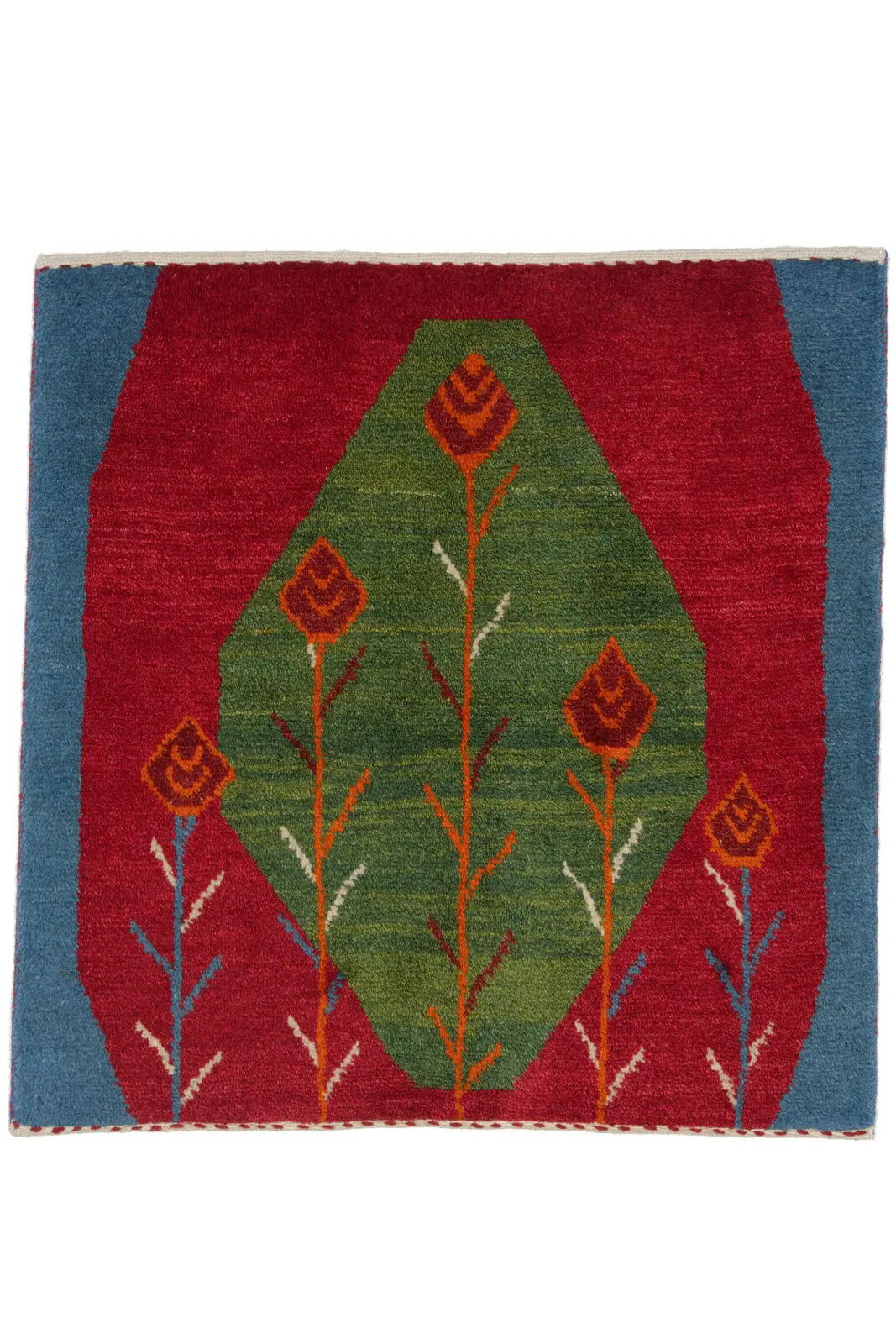 品名 ペルシャギャッベ 素材 ウール サイズ 約100cm x 100cm (フリンジを含まず) 生産地 ペルシャ シーラーズ 商品番号 50672 ペルシャのシーラーズ地方で織られた手織りのペルシャギャッベ。 ギャッベとは、カシュガイ族に...